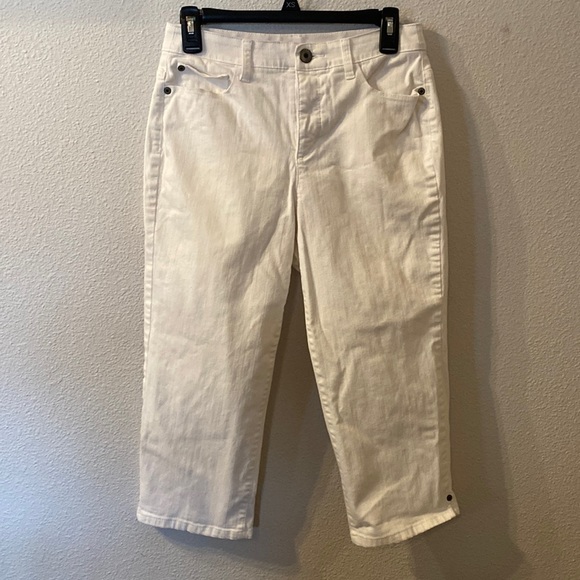 Christopher & Banks | Pants & Jumpsuits | Christopher Banks White Capri ...